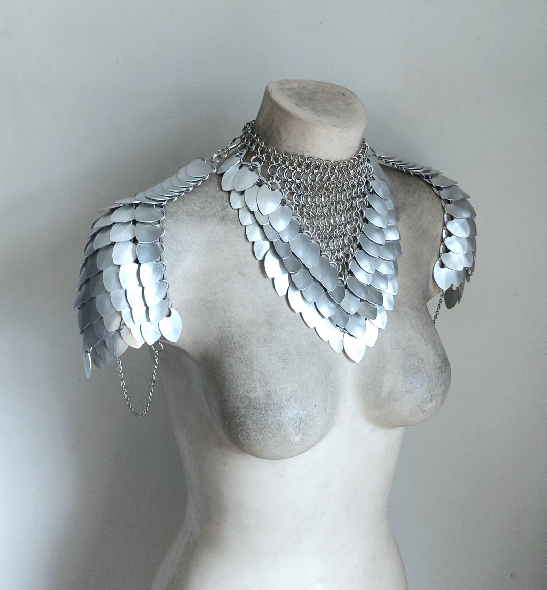 Shoulder Armour – syntheticdaisydesign